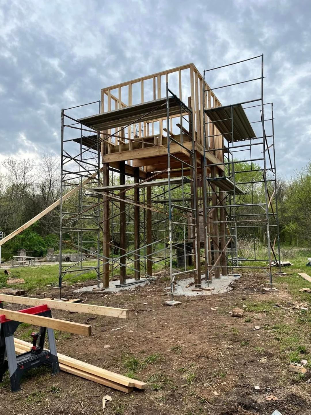 Hellbender Press - Ijams hails bats — lots of bats — with new habitat house